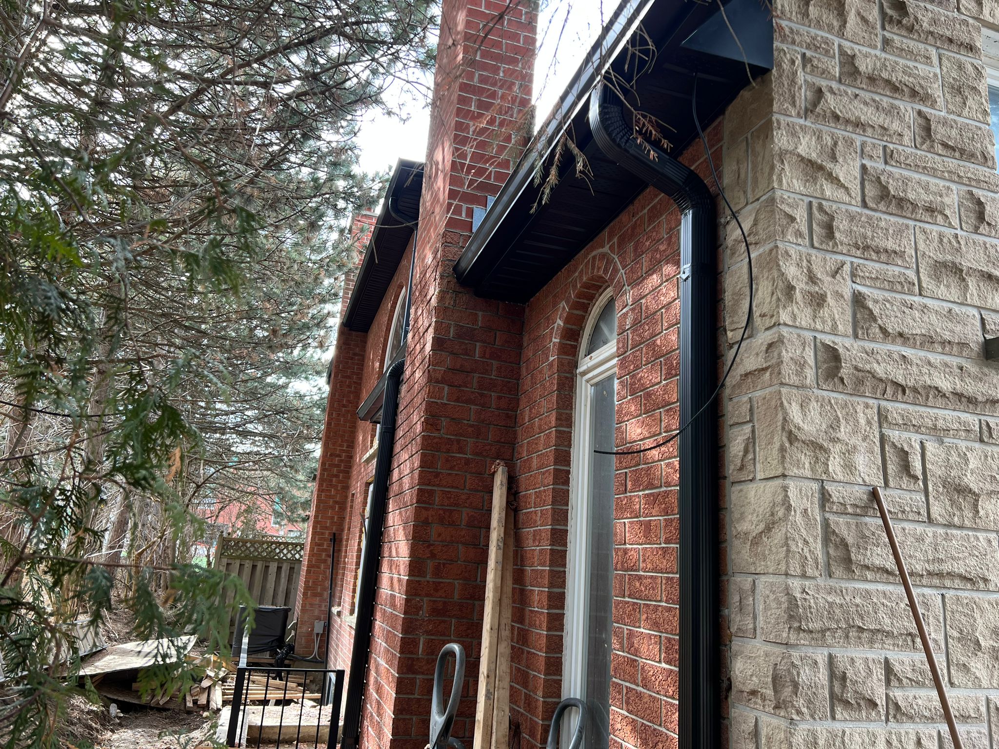 Eavestrough Installation GTA | Eavestrough System Installers